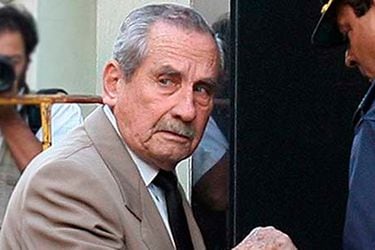 Etiqueta: GREGORIO ALVAREZ - La Tercera