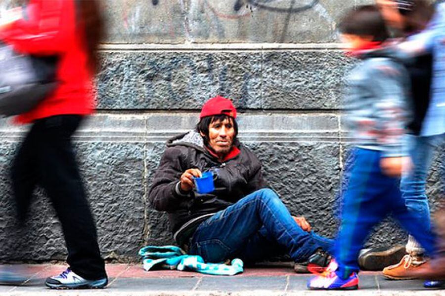 Ciudades de Estados Unidos penalizan la indigencia - La Tercera