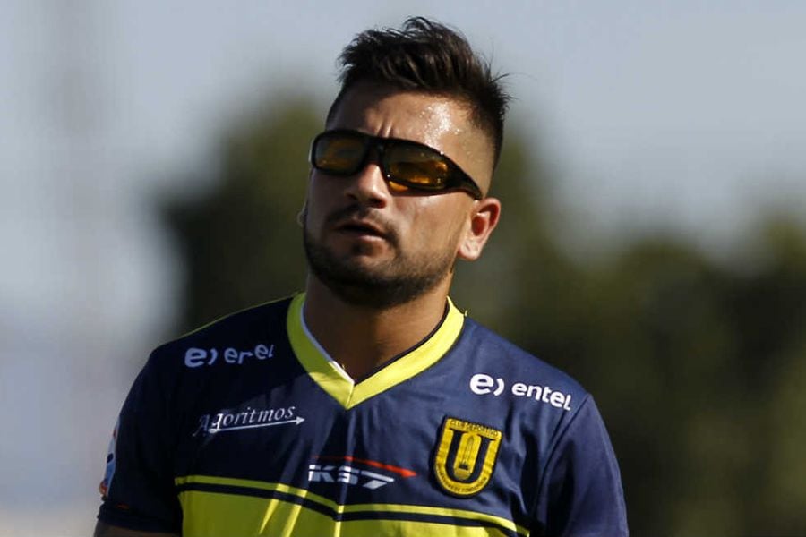 Jean Meneses: el secreto de sus lentes - La Tercera