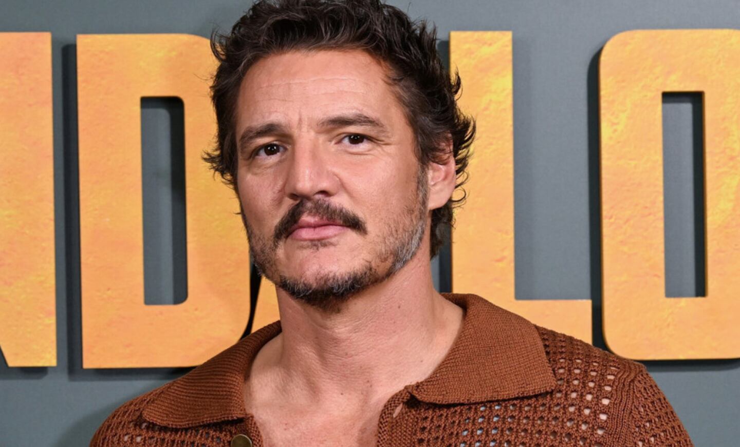 Fotos: la coqueta sesión de Pedro Pascal para una revista - La Tercera