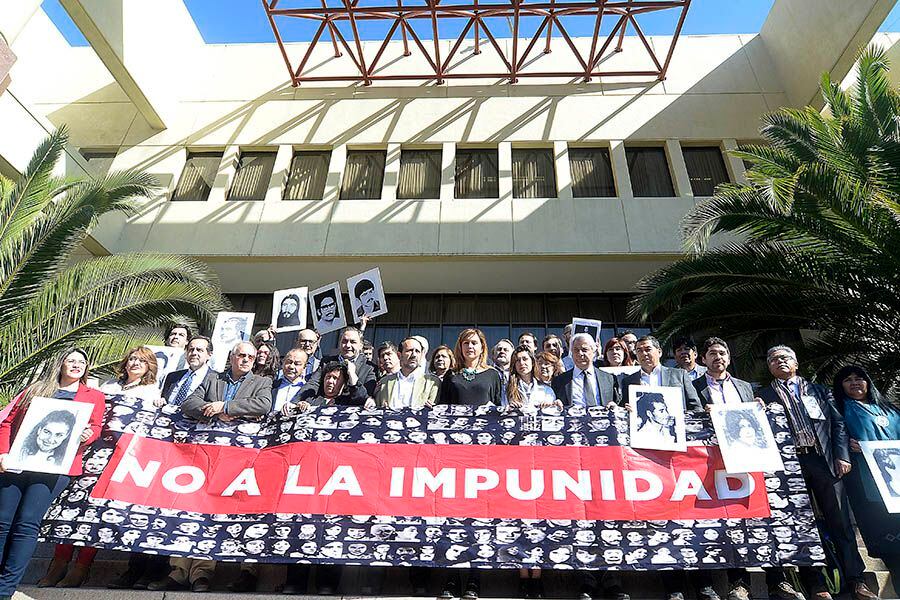 Diputados De Oposición Acuerdan Presentar Acusación Constitucional