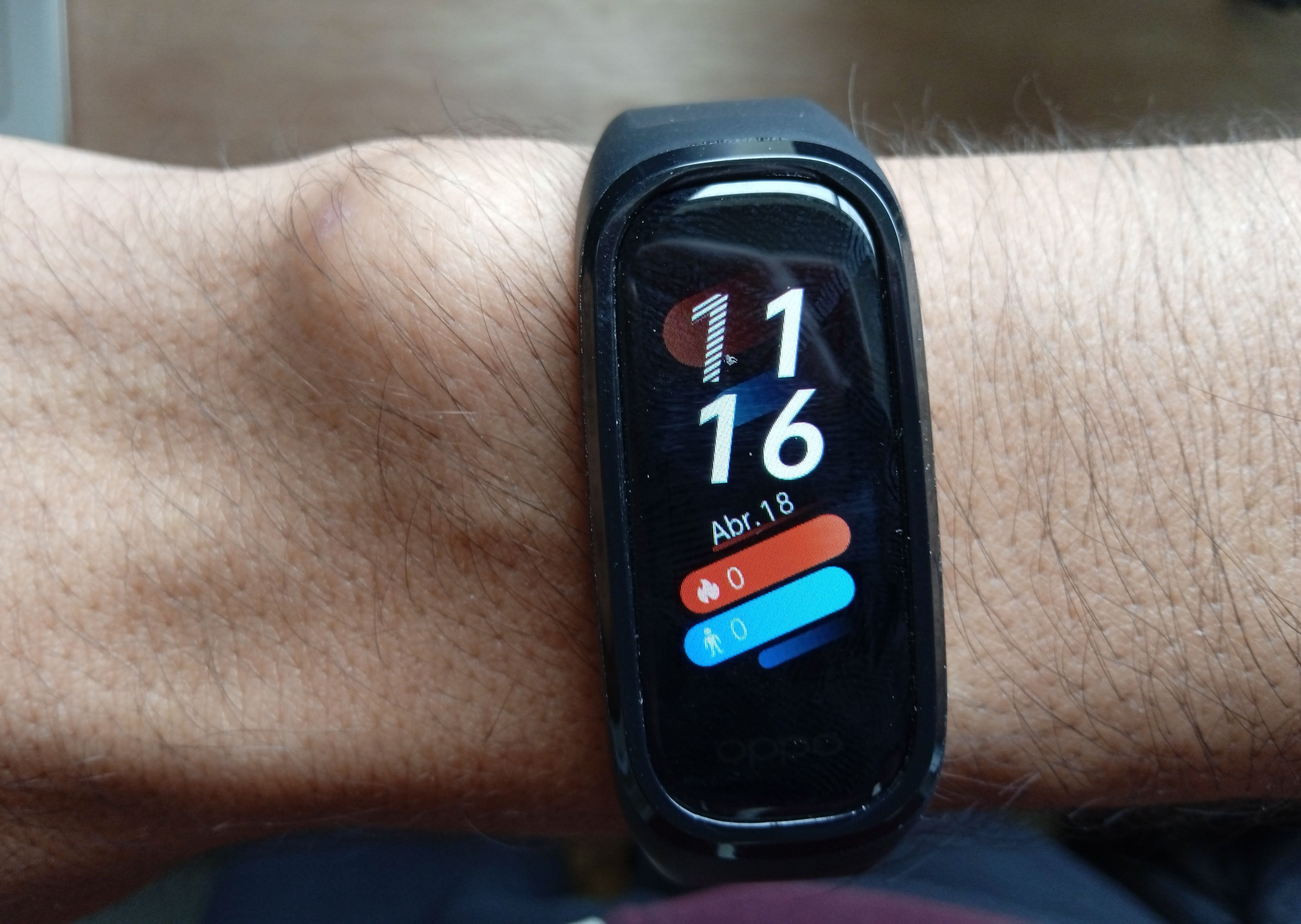 OPPO Band: una elegante pulsera inteligente con algunos pendientes - La ...