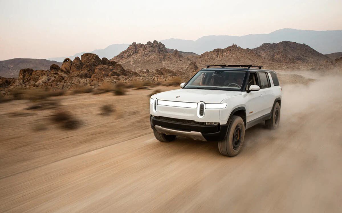 Amazon es su principal inversor: Rivian negocia inyección privada por ...