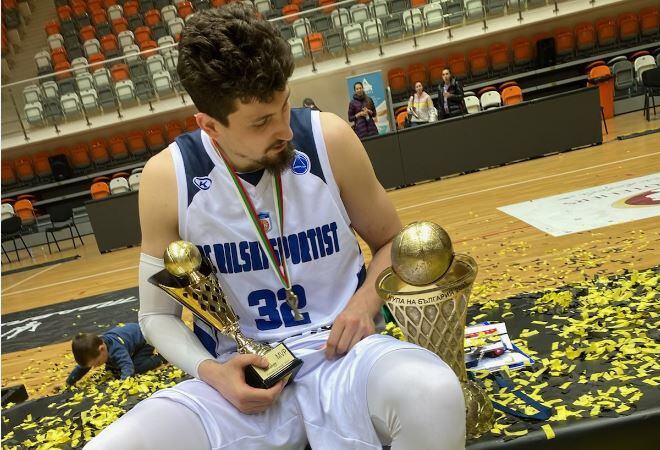 Campeón y MVP de la final: Carvacho logra en Europa su primer título ...