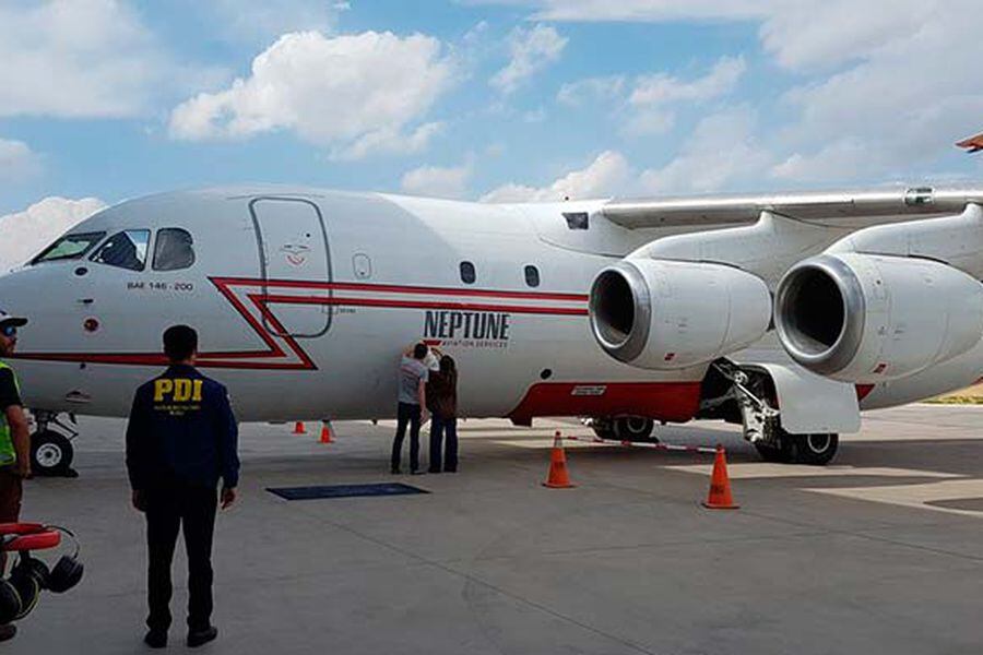 Avión BAE 146 llega a relevar al Hércules brasileño en el combate al ...