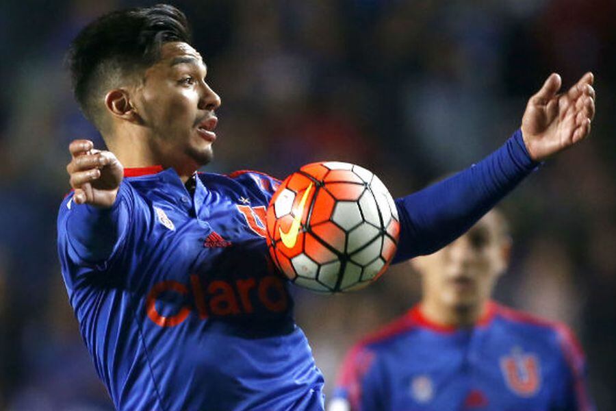 Lorenzo Reyes es convocado de urgencia a la Roja - La Tercera