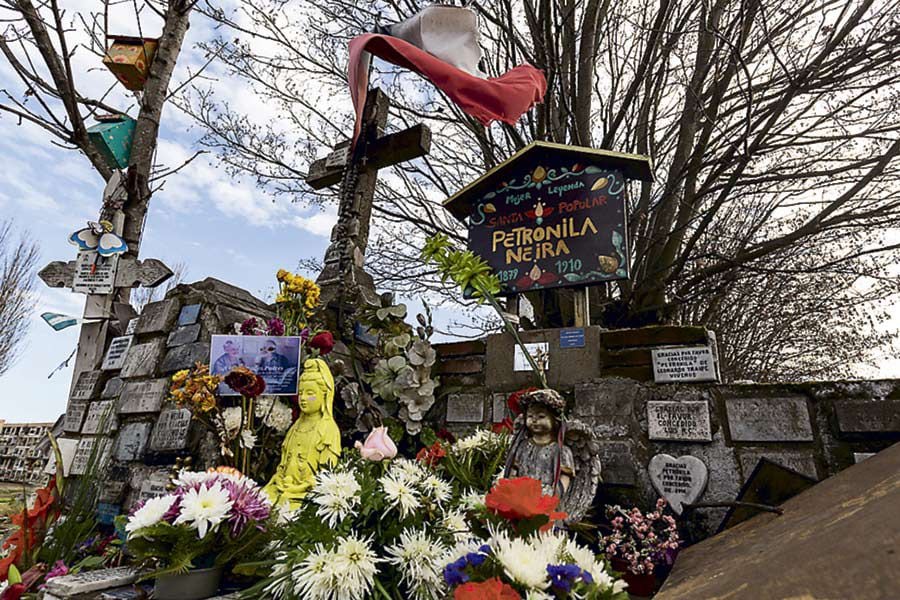 Animitas, patriotas y filántropas: la inédita ruta cultural del ...