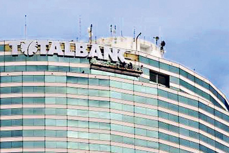 Bci compra TotalBank y roza segundo lugar en créditos entre bancos ...