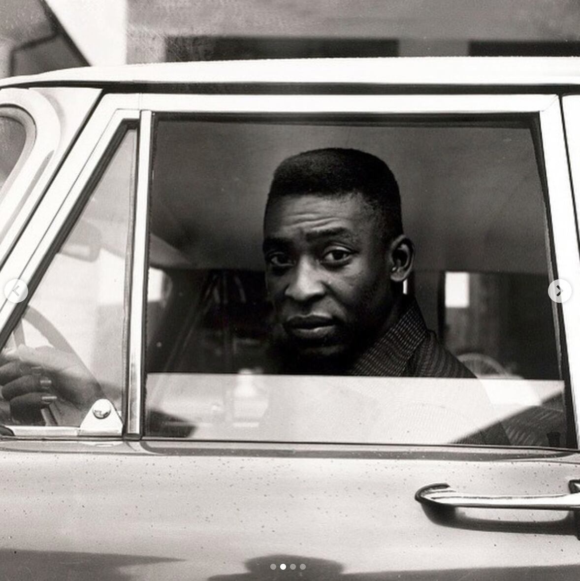 ¿Sabías que el primer auto de Pelé fue un Volkswagen Beetle? - La Tercera