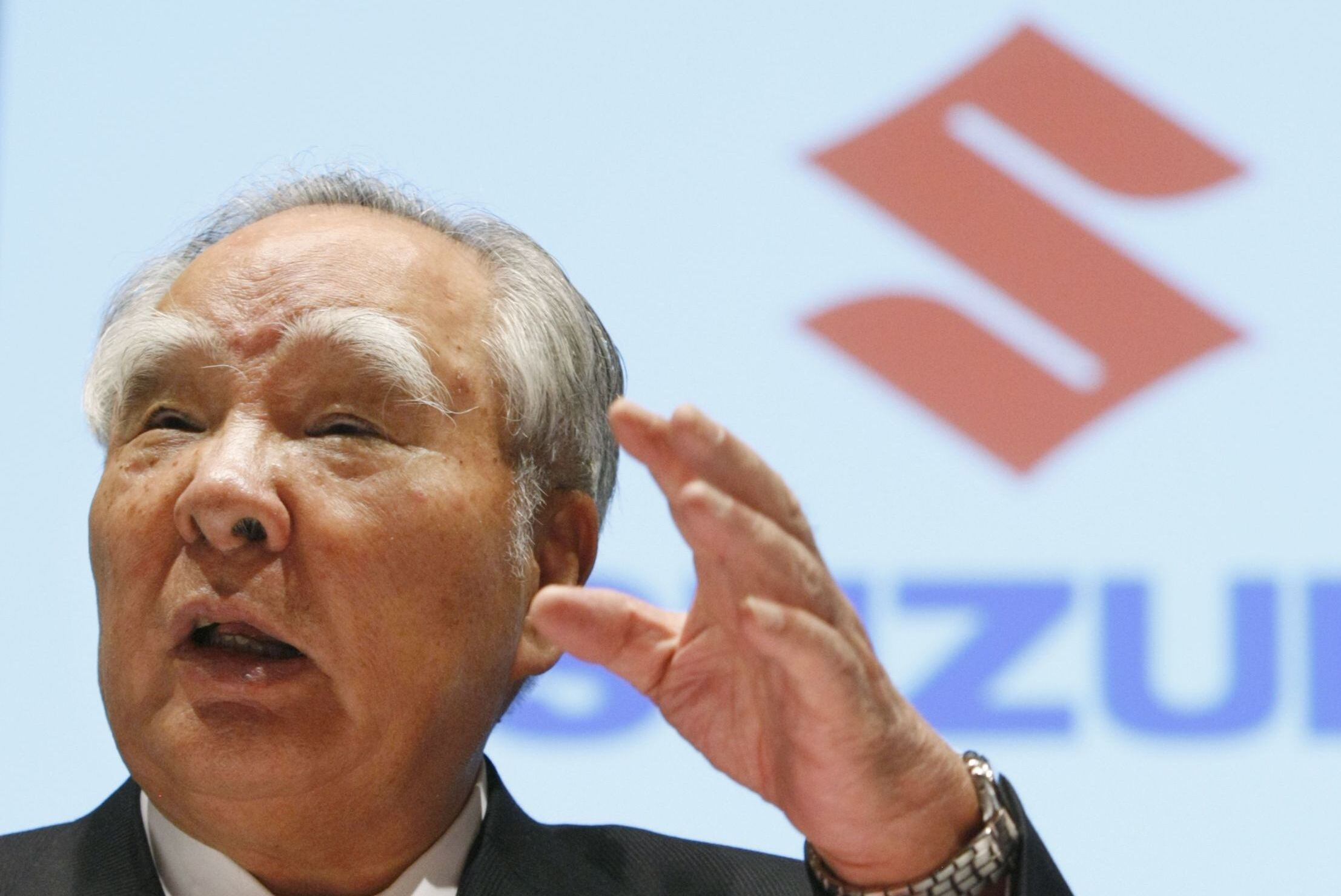 Osamu Suzuki: el patriarca de Suzuki anuncia su retiro a los 91 años ...