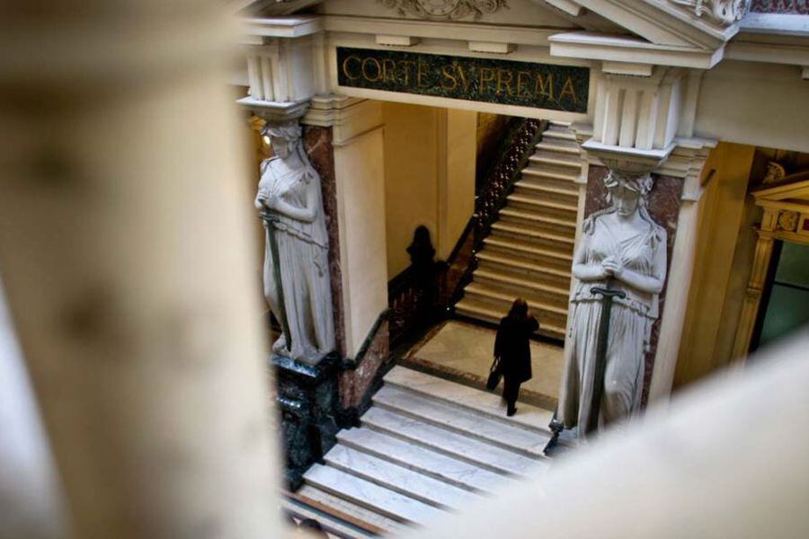 Corte Suprema confirma revés a dueños de Palacio Riesco en disputa ...