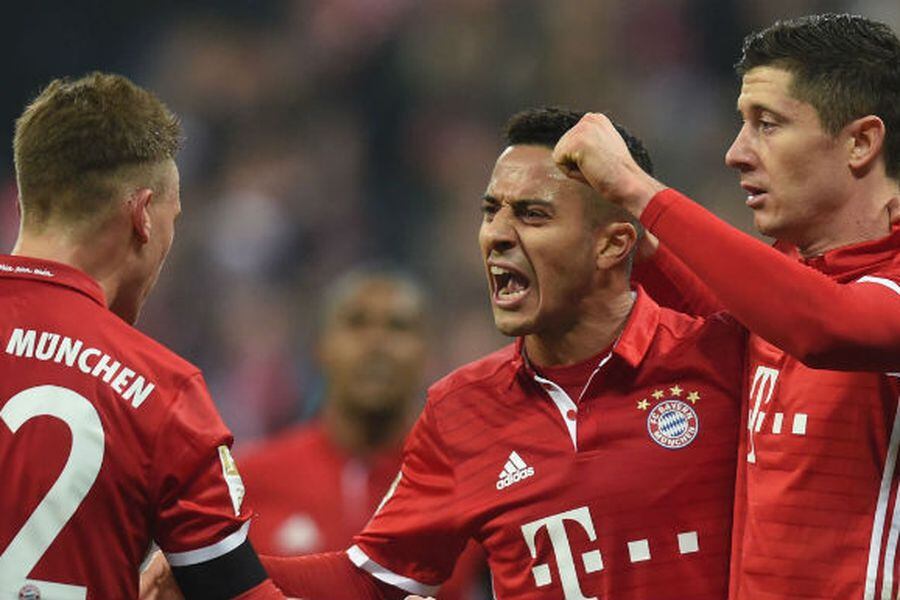 Vidal regresa y el Bayern sufre para vencer al Leverkusen - La Tercera