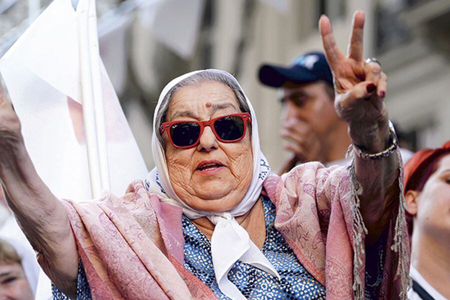 La gran madre y el parricida - La Tercera