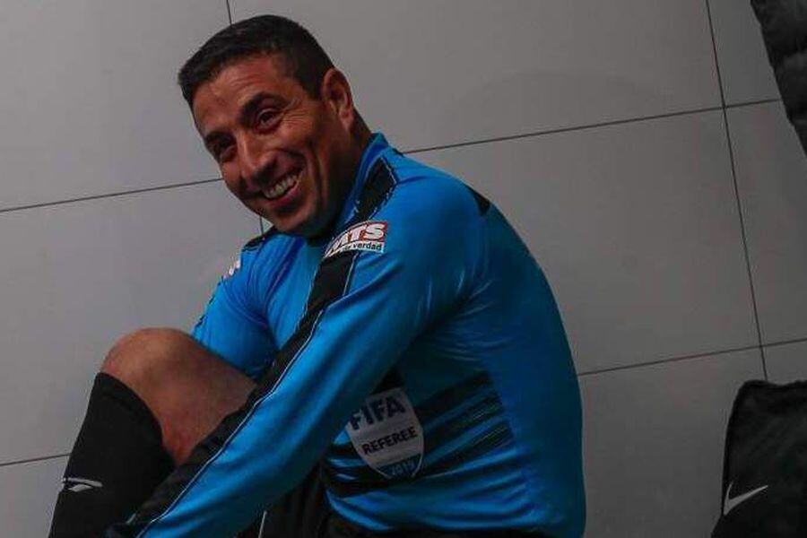 Manifiesto de Eduardo Gamboa, árbitro: "Entiendo a Gabriel Arias. He ...