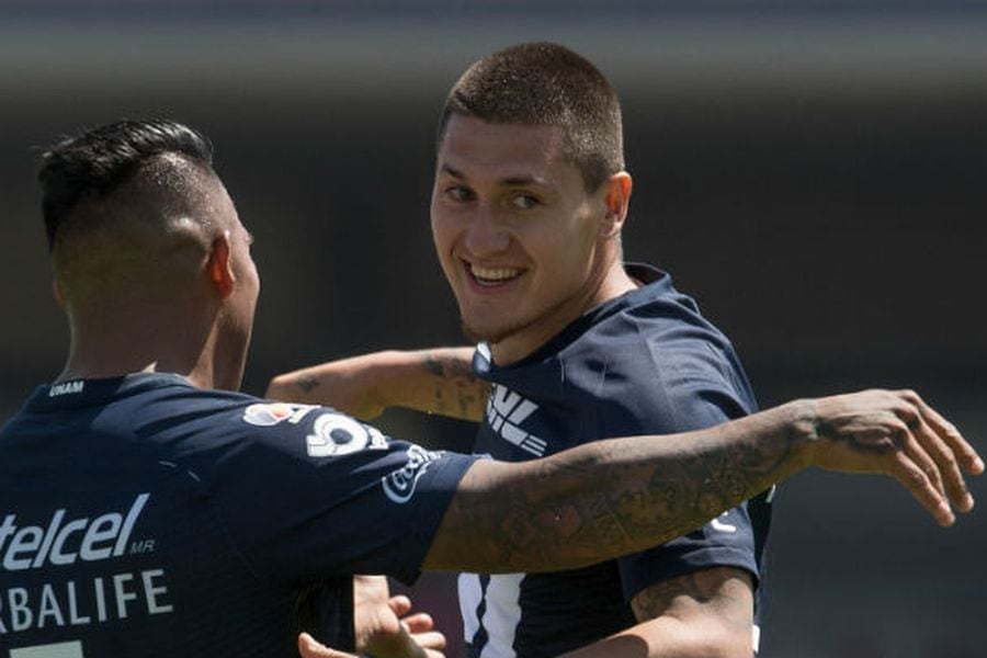 Nicolás Castillo se tiene confianza: "Puedo ser el 9 de Chile" - La Tercera