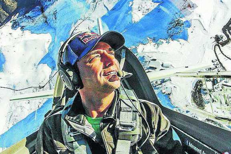 El Barón Bolton inicia su gran desafío - La Tercera