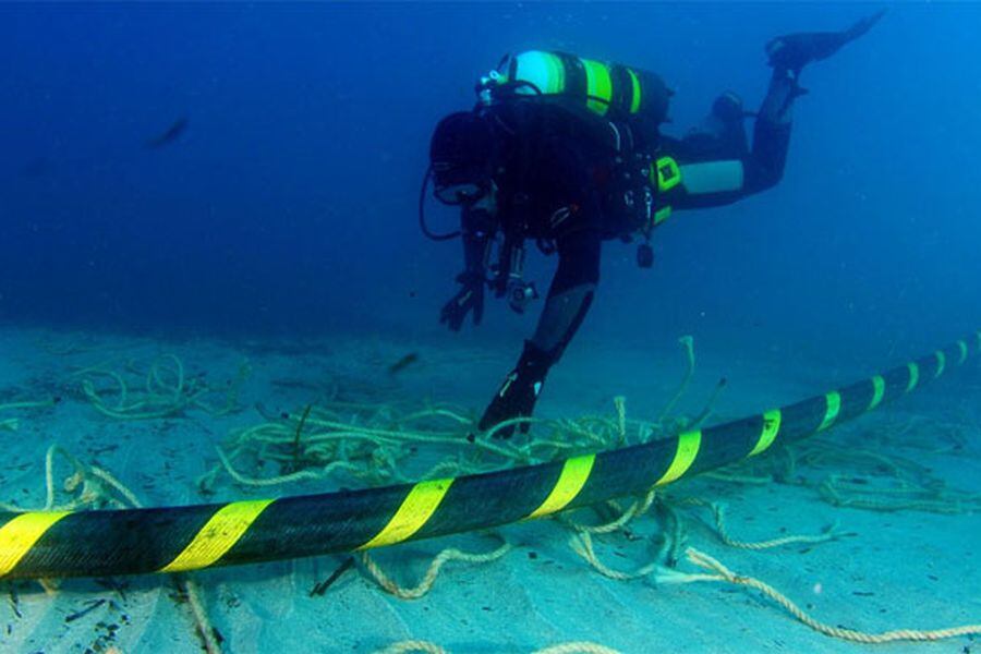 Facebook y Google construirán el cable submarino más rápido del mundo ...