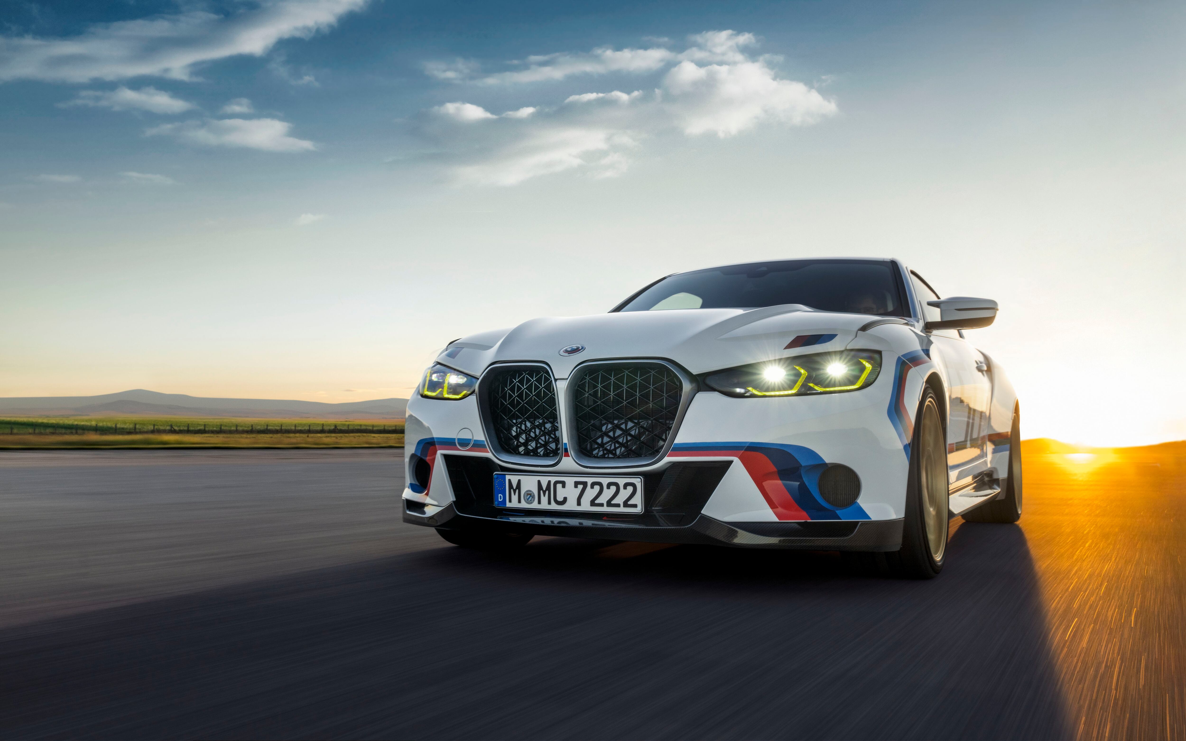BMW 3.0 CSL: una bestia con 560 Hp y preparada para el circuito - La Tercera