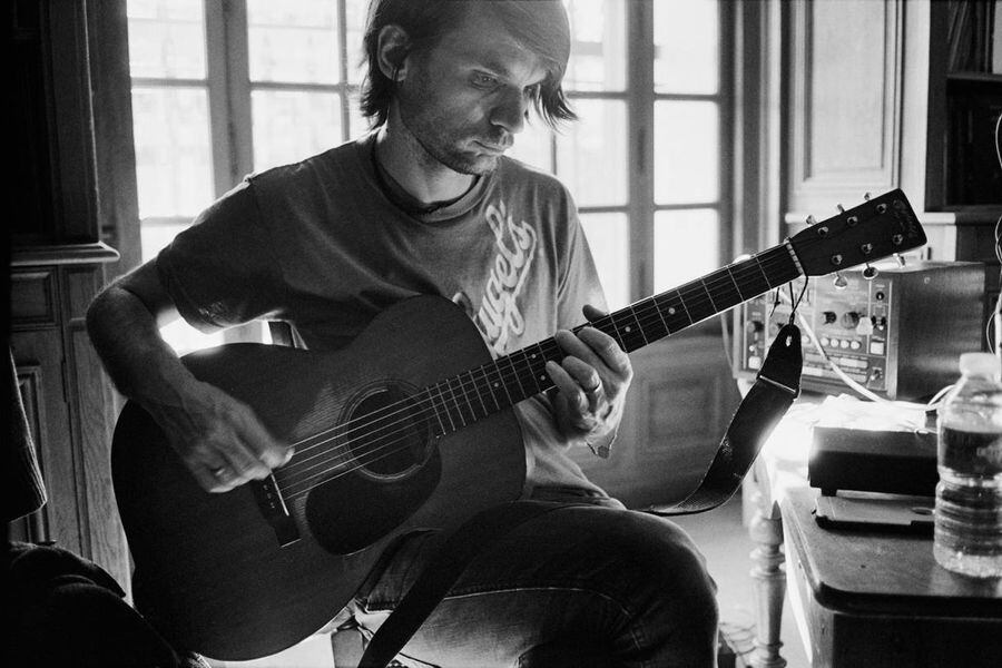 Jonny Greenwood lanza música nueva para piano - La Tercera Jonny Greenwood lanza música nueva para piano - La Tercera