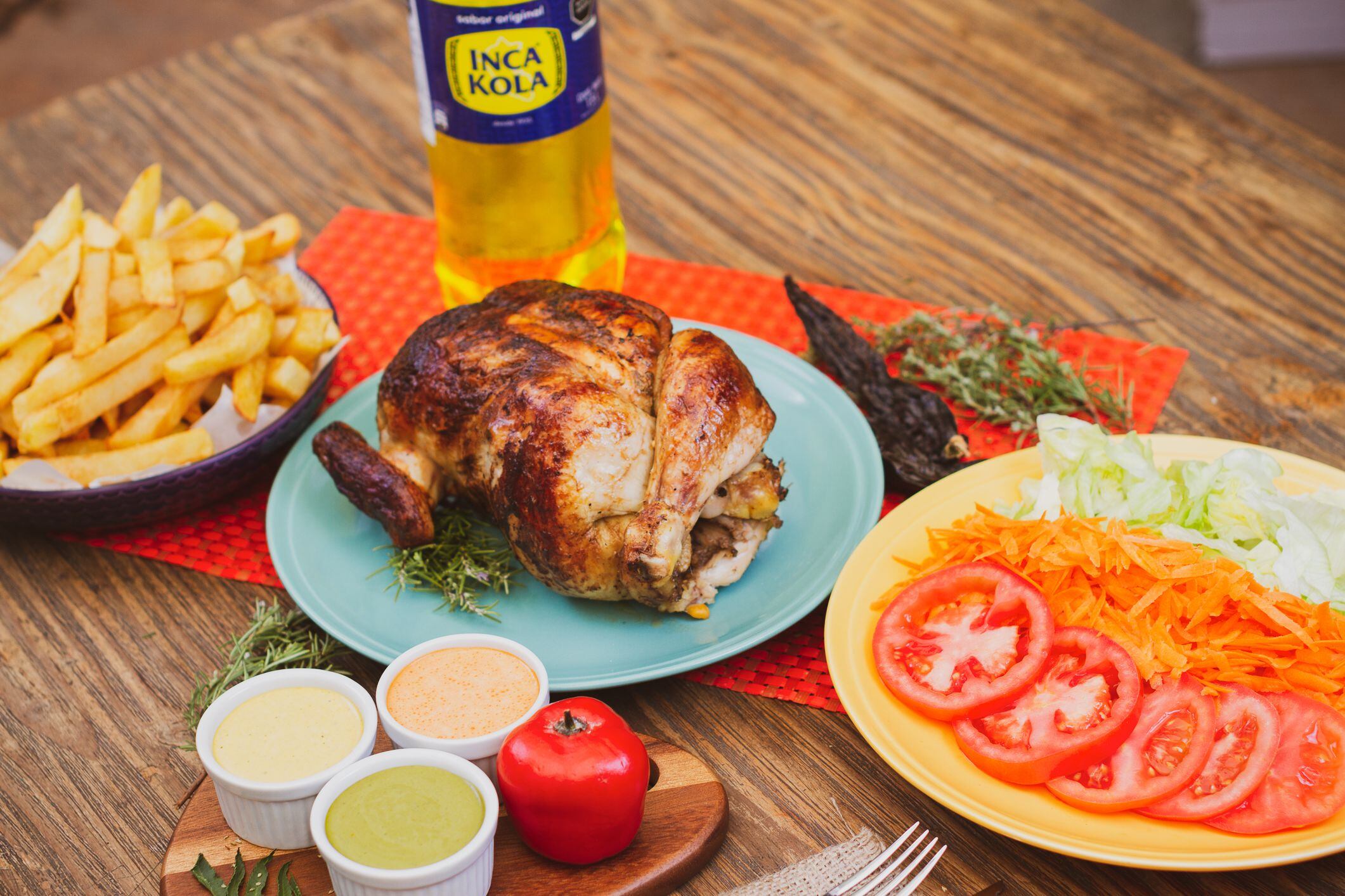 La Pollería: el auténtico sabor del pollo asado a las brasas peruano a ...