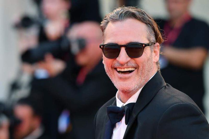 Joaquin Phoenix vuelve a asombrar: El método del actor que ahora sonríe ...