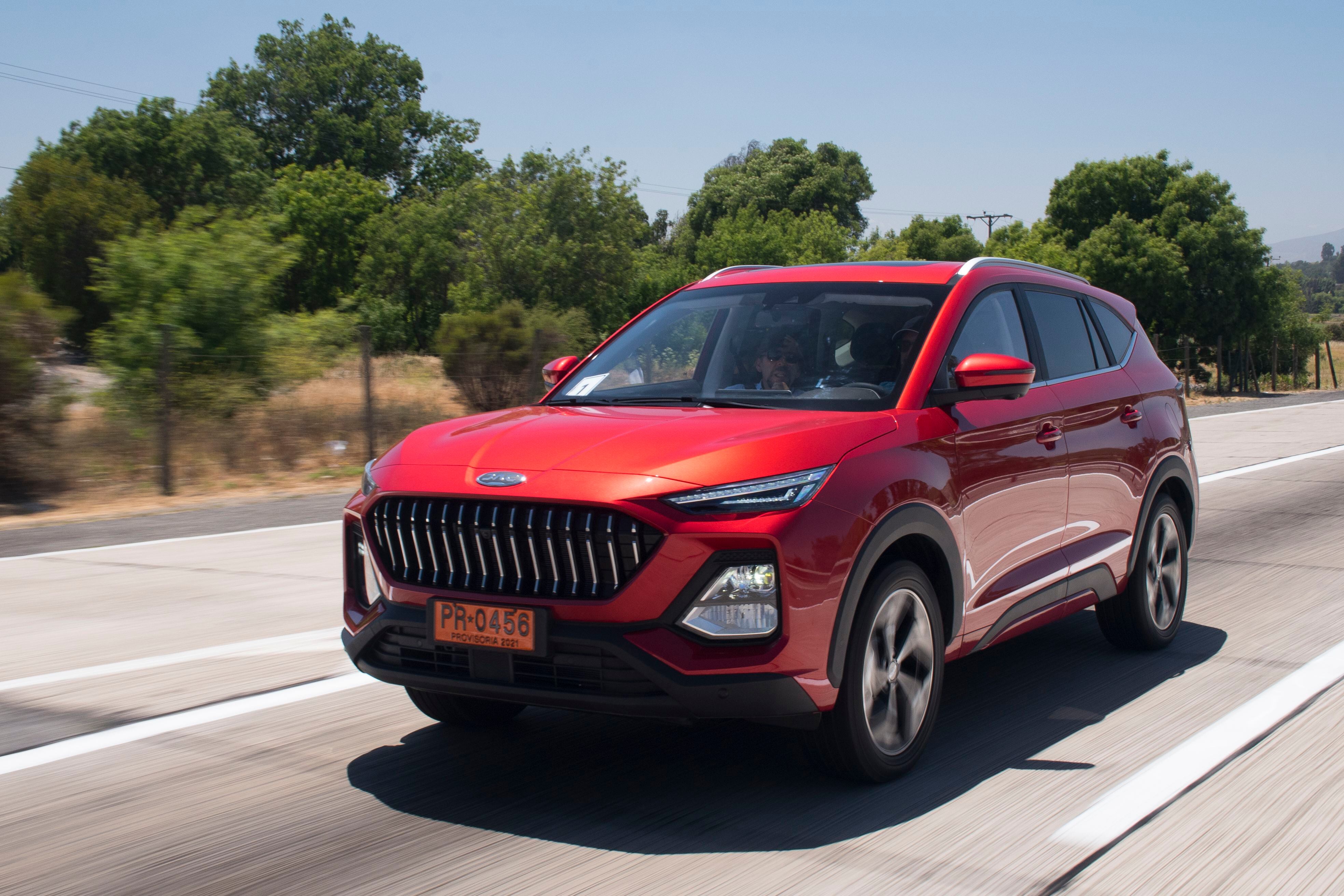 La familia JAC crece de mano del nuevo JS8 de siete plazas - La Tercera