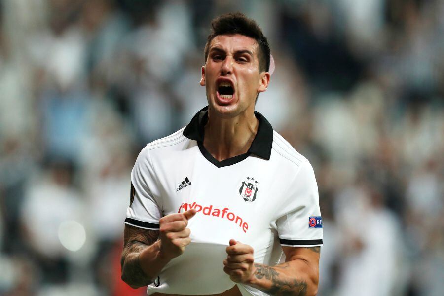 Enzo Roco integra el equipo ideal de la primera fecha de la Europa ...